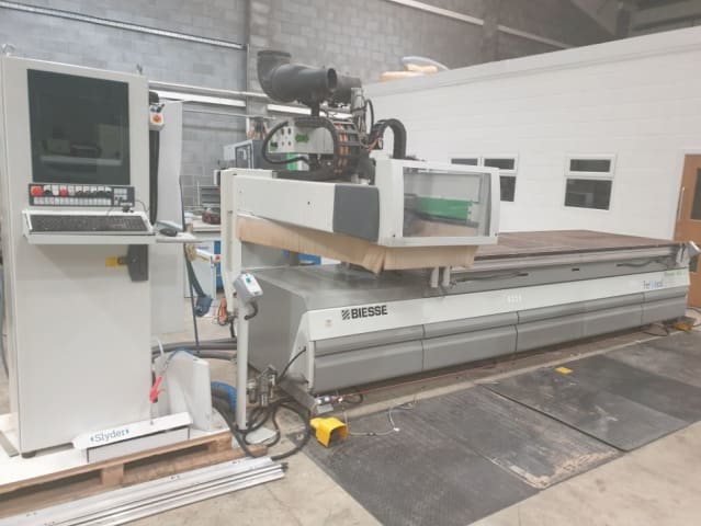 Used BIESSE | ROVER A 3.40 FT-CNC Machine Centres With Flat Table
