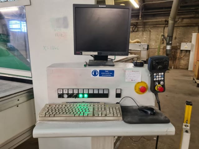 Used SCM | ACCORD XL-CNC Machine Centres With Flat Table