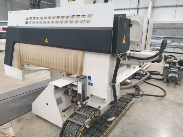 Used SCM | RECORD 125-CNC Machine Centres With Flat Table