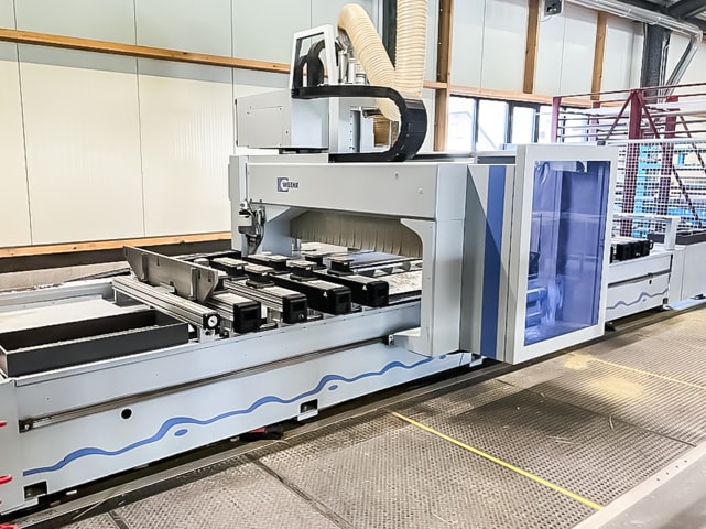 Used WEEKE | BMG 211 / VENTURE 220L-CNC Machine Centres With Pod And Rail