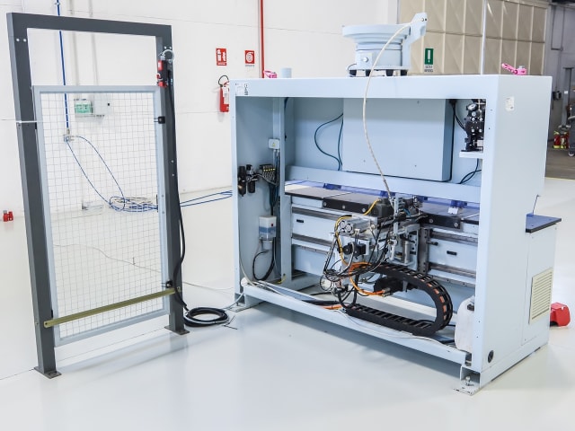 Used WEEKE | ABD 100-Automatic Dowelling Machine