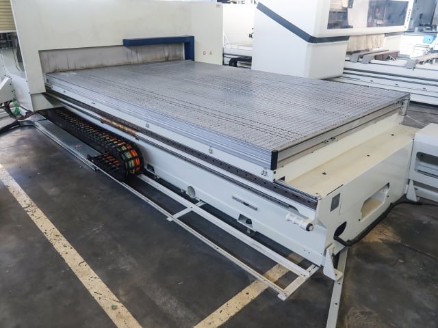 Used SCM | ACCORD 25 FXM-CNC Machine Center with NESTING Table