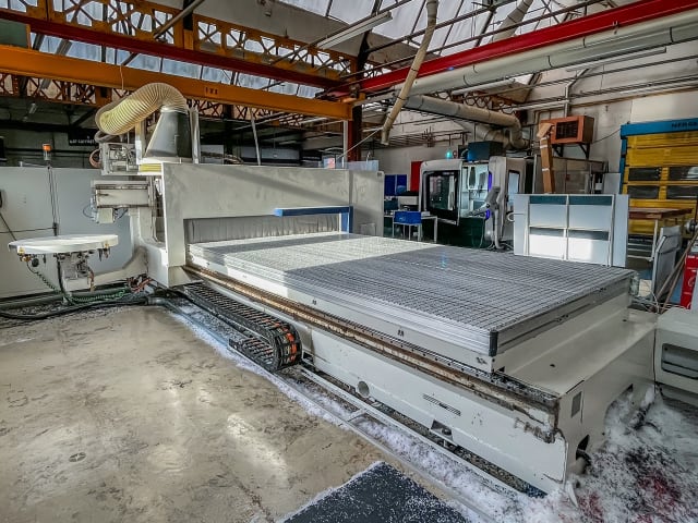 Used SCM | ACCORD 25 FXM-CNC Machine Centres With Flat Table