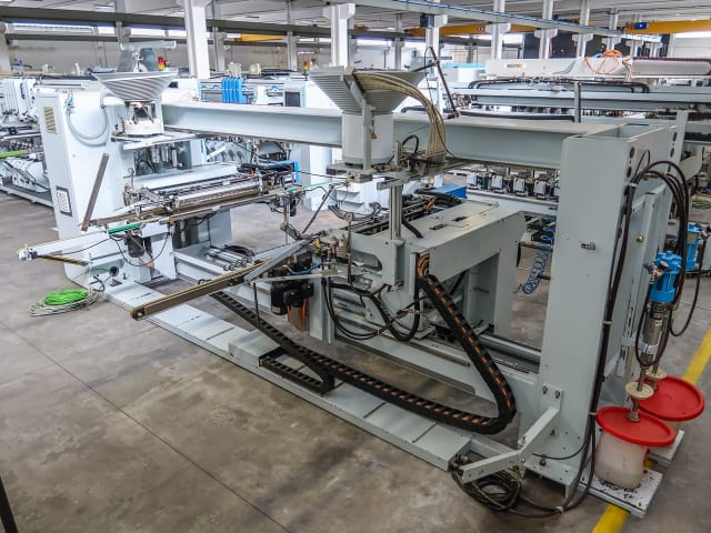 Used WEEKE | BST 500-Automatic Dowelling Machine