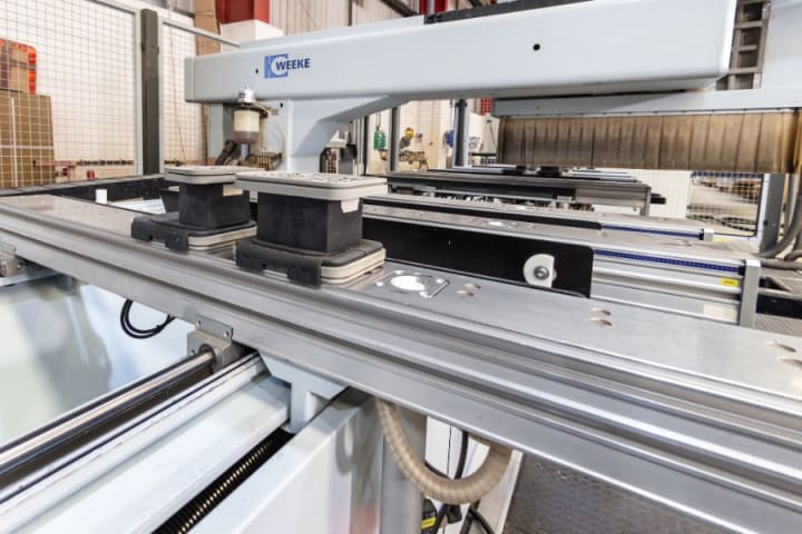 Used WEEKE | OPTIMAT BHC VENTURE 3XL-CNC Machine Centres With Pod And Rail